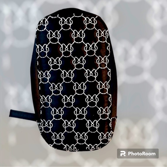 Disney | Bags | Disney Minnie Mouse Crossbody Purse Phone Holder Gtech ...